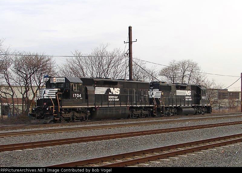 NS 1704